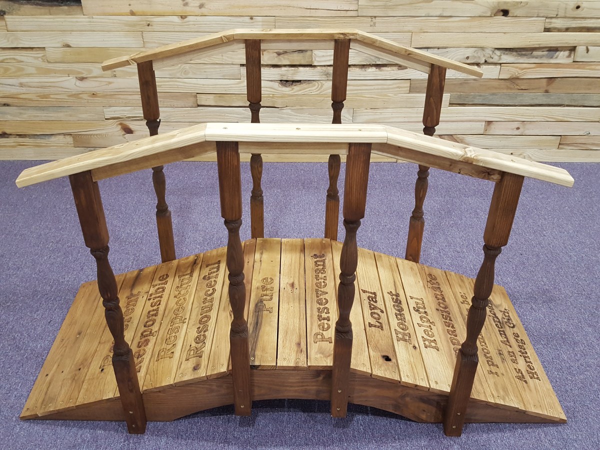 Little Bridge – Cardboard Palm